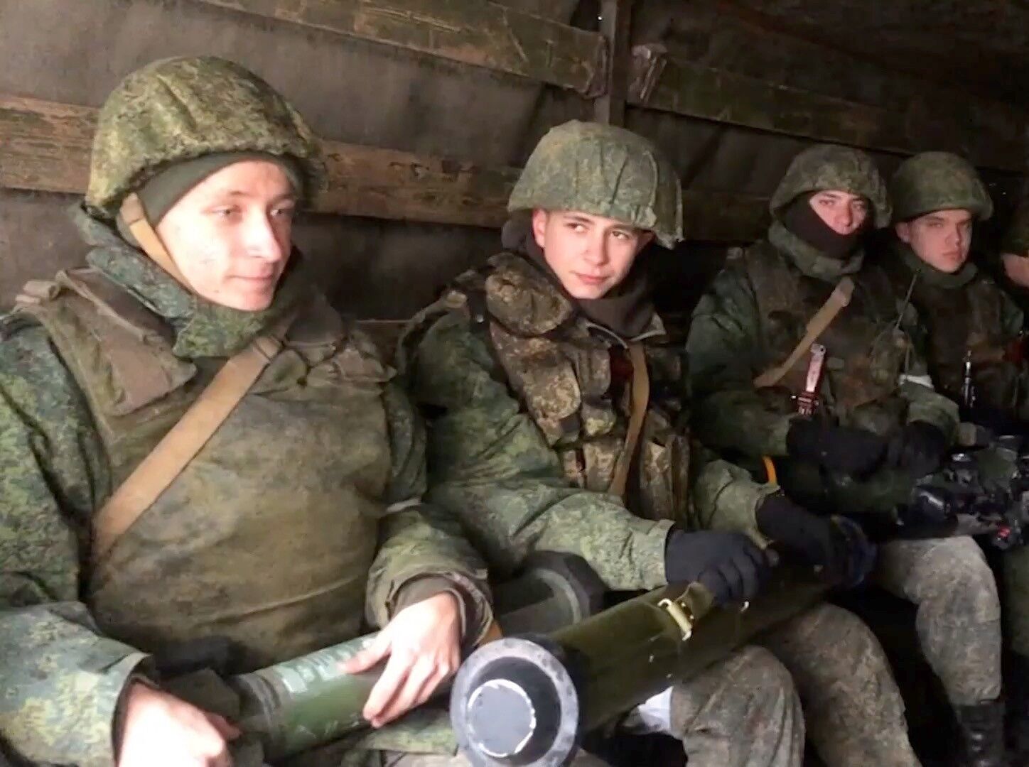 Experts: Thousands of newly mobilised Russian soldiers under-equipped